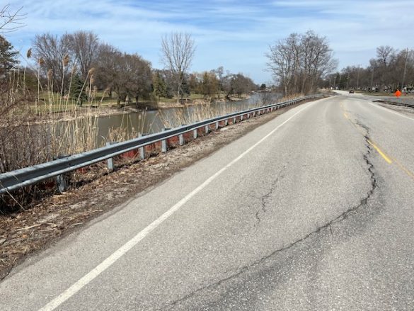 St. Clair Highway appears to be collapsing again