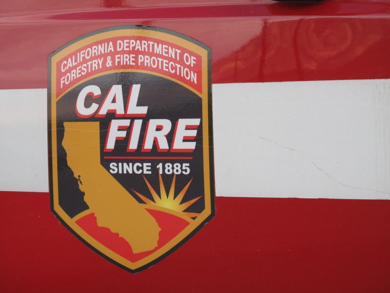Man dies after falling into 20-foot-deep utility vault on Palm Desert ...