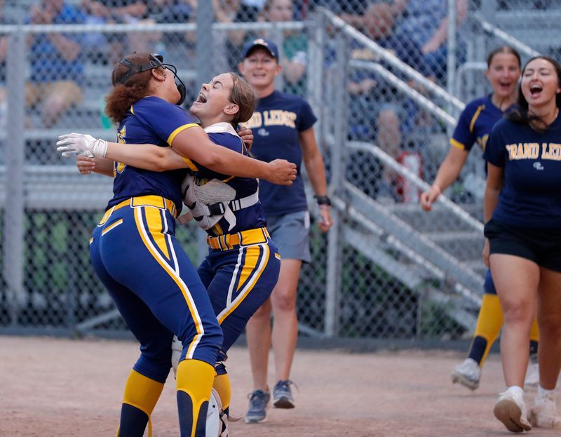 Greater Lansing Hall of Fame Softball Classic schedule, results