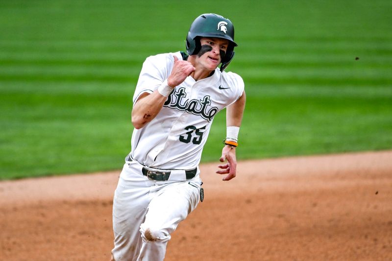 Watch Randy Seymour keep Michigan State's season alive with walk off ...