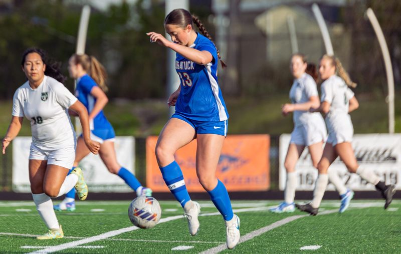 Saugatuck soccer continues golden era with records from Neave Rewa ...