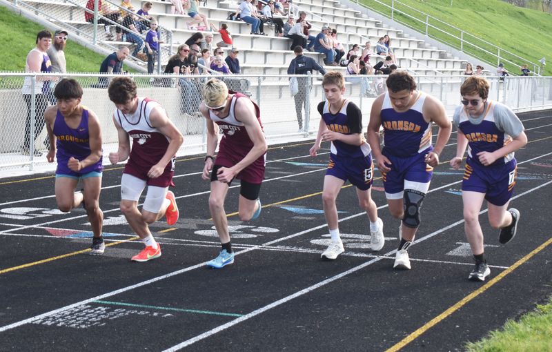 Union City boys track wins 10 of 17 events to down Bronson in Big 8 track