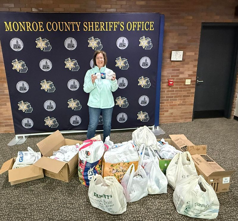 A woman brought 742 pairs of socks to the Monroe County Jail to donate ...