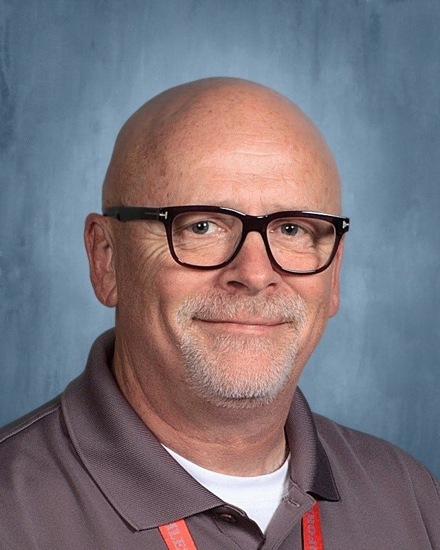 Former Bedford teacher, coach Scott Earl remembered with color run