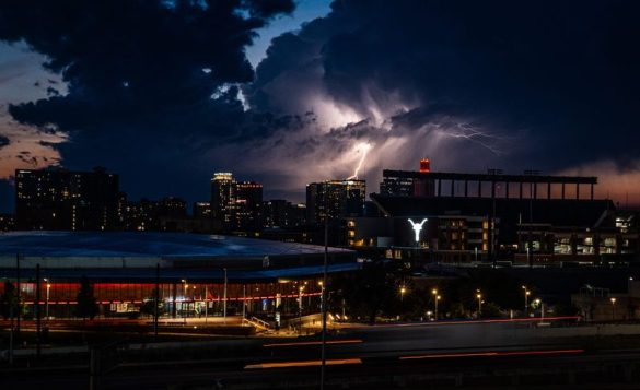 Severe storm leaves a trail of destruction in Austin. See photos ...