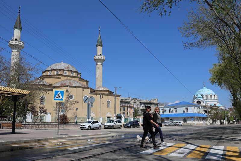 Explainer-Where is Crimea and why is it contested?