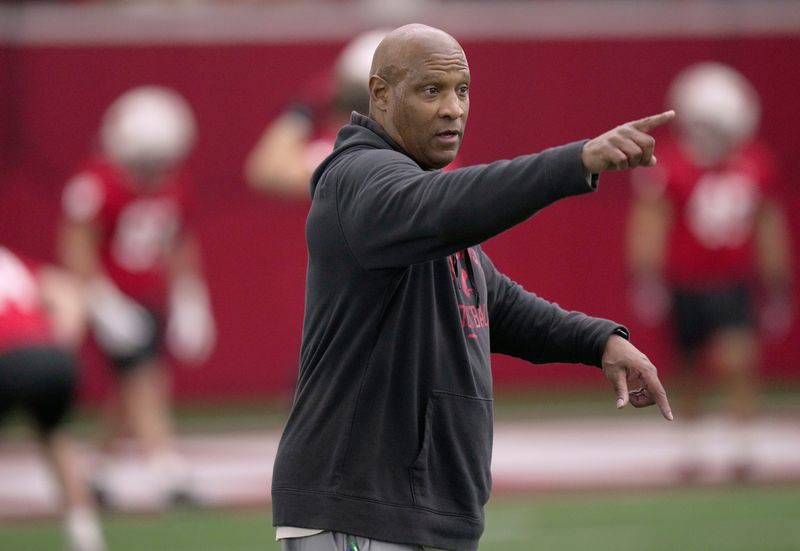 Wisconsin football makes loaded list of finalists for class of 2026 safety